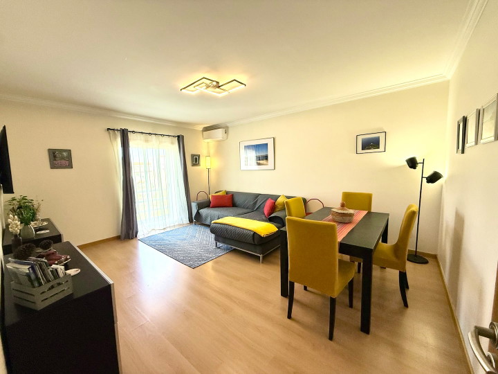 Modern & Spacious 1bdr Steps From Beach & Center - Peniche