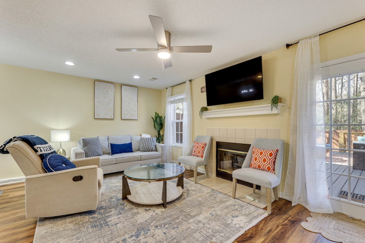 Great For Families! Quiet Auburn Getaway W/ Deck - Auburn, AL