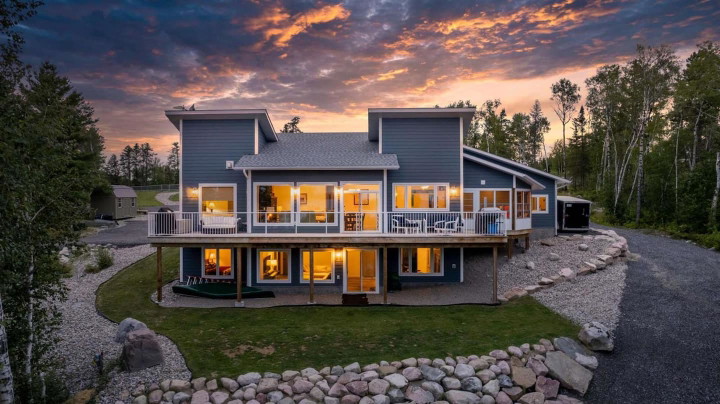 Gorgeous Cottage On Black Sturgeon Lake - Kenora