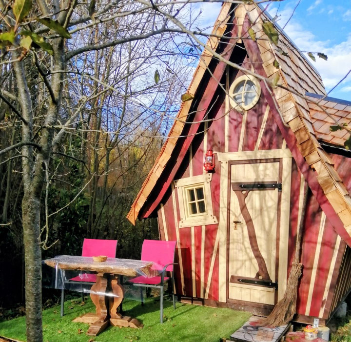 The Little Enchanted Hut In The Pyrenees - Lourdes