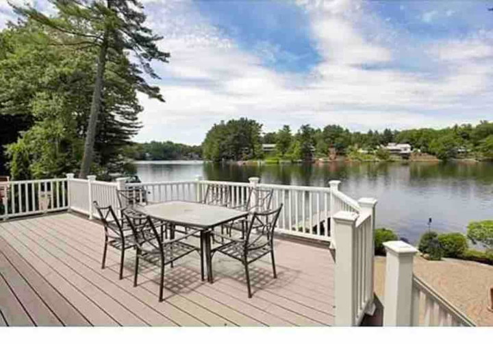 Lake Home - Marlborough
