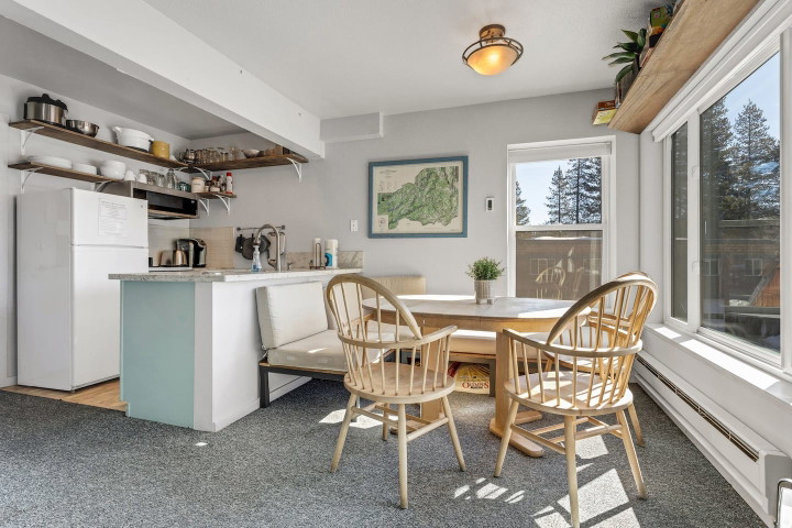 Great Location Corner Condo - Tamarack #10 Pets Ok - Bear Valley, CA
