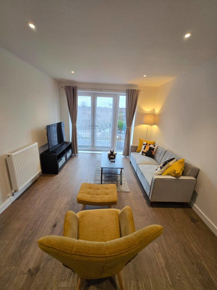 Stunning 2 Bed Available Near Wb Studios! - Watford