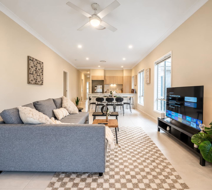 The Laurel Ease  4br Home Between Gc And Bne - Gold Coast