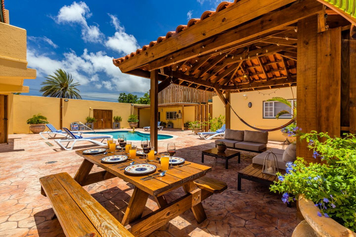 Amazing Villa ~ Beach & Great Location ~ Prvt Pool - Aruba