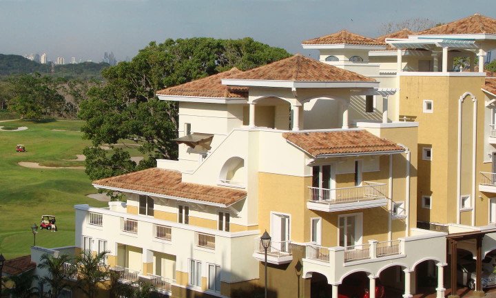 Golf Club & Resort Condo - Panama City