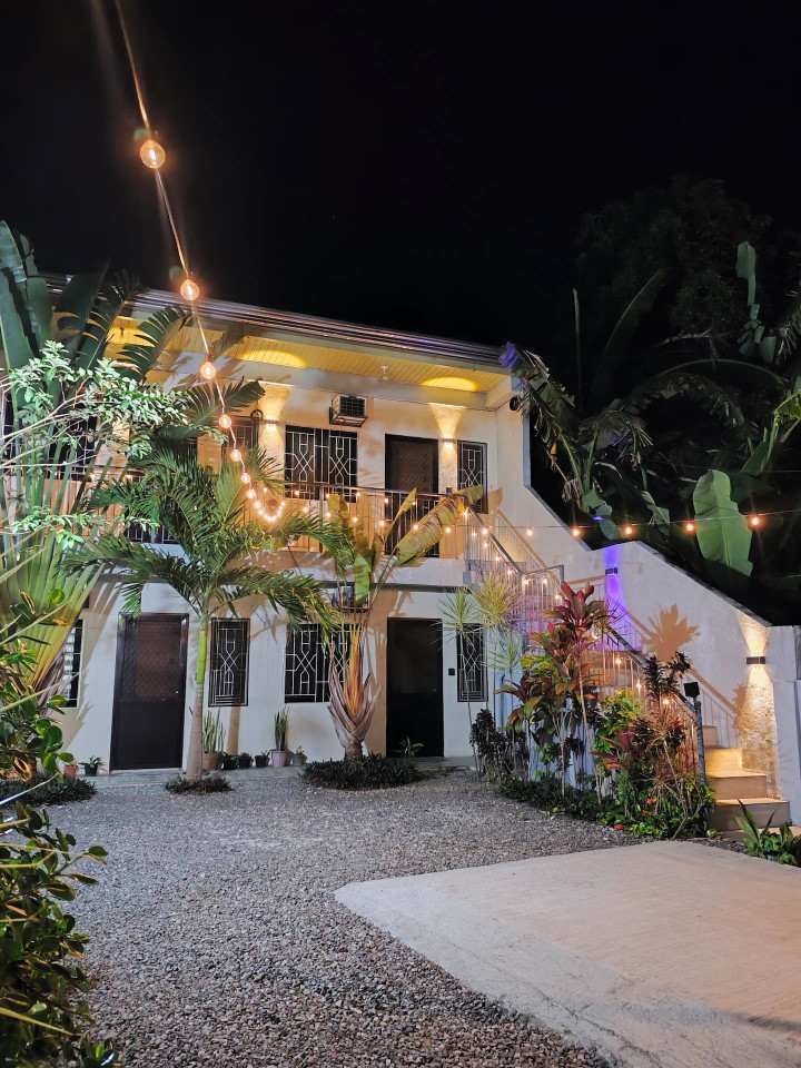 Dreamstay 4 Near San Pablo Bayan W/parking Netflix - San Pablo City