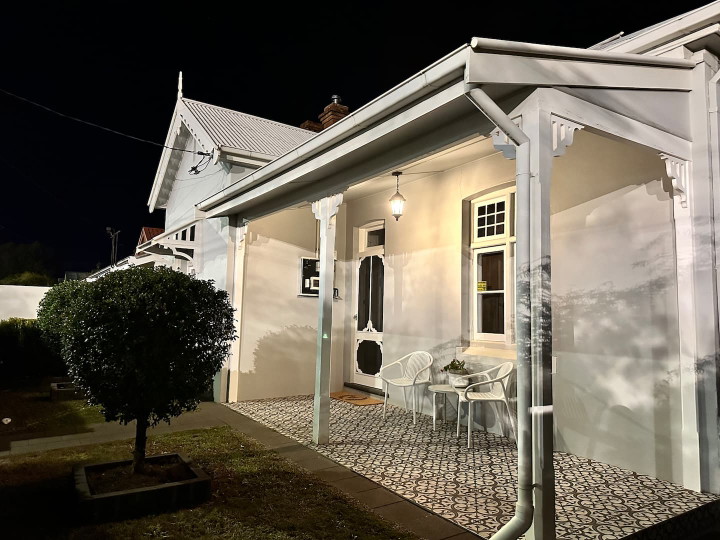 The Warra House - Luxury And Convenience. - Dubbo