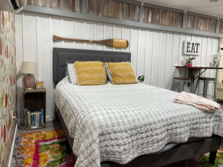 Cozy Woodland Cottage - Delaware
