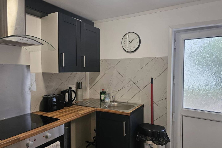 City Chic Retreat In Bridgend - Bridgend
