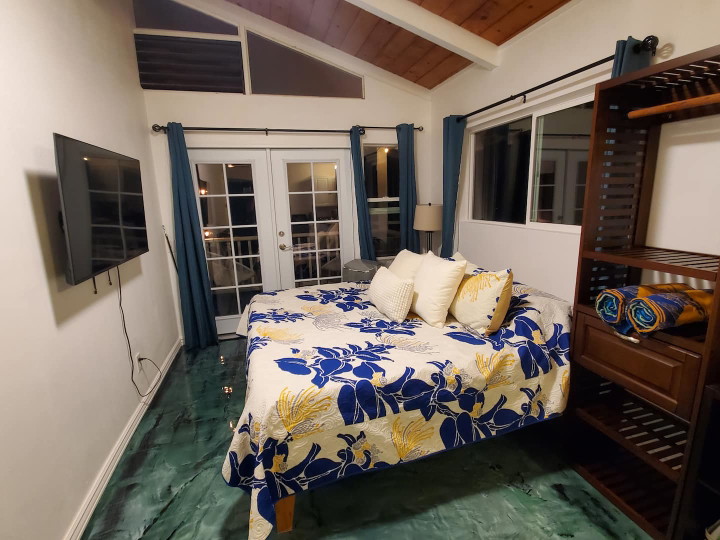 Jasmine Studio; King Bed, Close To Airport - Hawaii