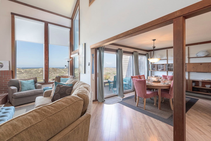 3823 Sand Dollar House - Oceanfront On The Beach - Salinas