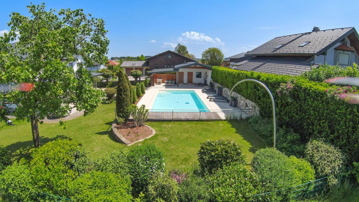 Beautiful Villa Seekirchen With A Large Pool - Salzburg
