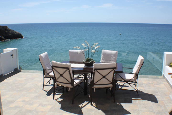 Casa En Un Acantilado, Frente A La Playa, Wifi Gratuito, Parking Y Piscina - Tarragona