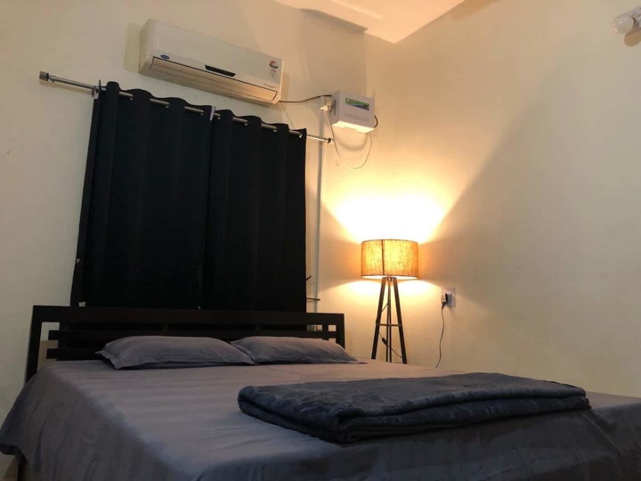 Groundfloor+spacious Ac Bed+private Bath+ Kitchen - Bhubaneswar