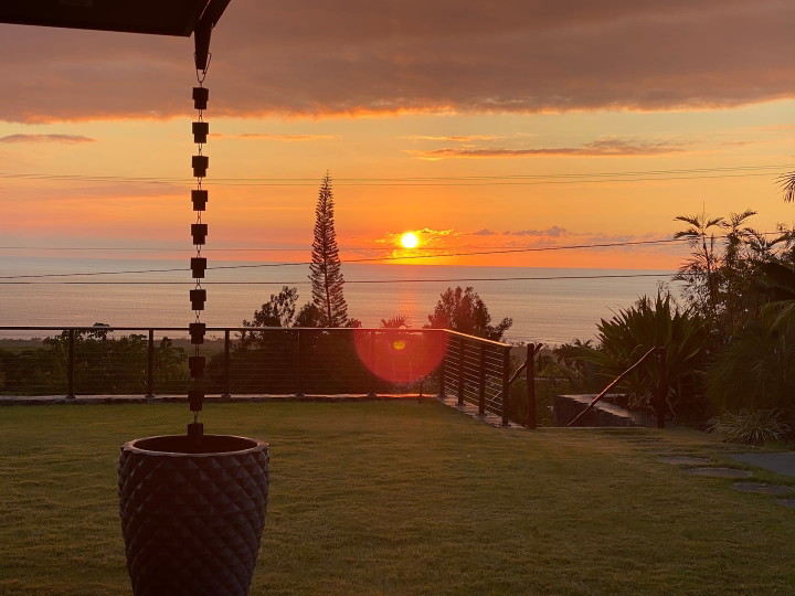 New 2-bedroom Guesthouse W/ Mountain & Ocean View! - 庫克船長村