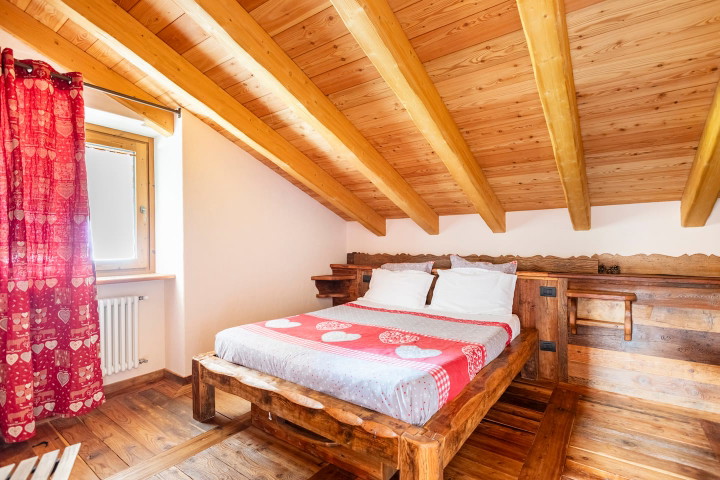 Souvenir De Tsaneli- Zona Spa -2 Camere - Mansarda - Aosta Valley