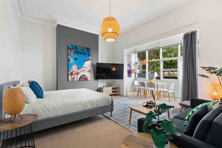 Stunning Huge Studio, Sunny Terrace With Parking - North Sydney