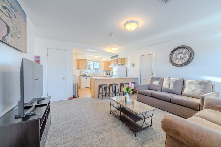 2br Condo W/ Laundry, Parking, & Private Patio - Page, AZ