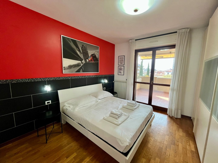 Bright Apartment With Terrace, Wi-fi, And Garage - Prato