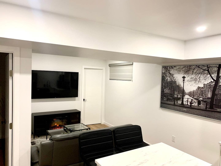Royal Oak- 2-bedroom Suite Stra-2025-2894625 - Winnipeg