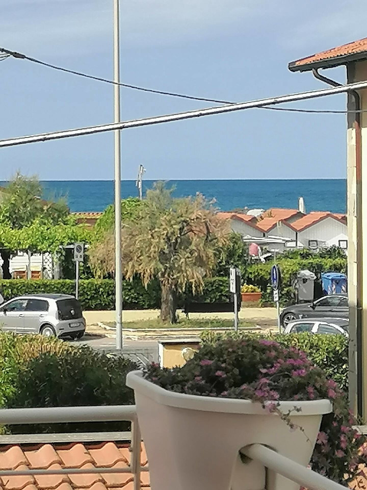 Marinaapuana 50 M De La Mer Vue Sur La Mer Et Les Montagnes - Forte dei Marmi
