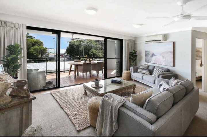 Absolute Waterfront Cotton Tree - Marcoola