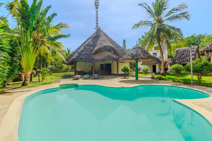 Diani Sands Cottage | 4&nbsp;Chambres | 8&nbsp;Personnes + Chef - Diani Beach