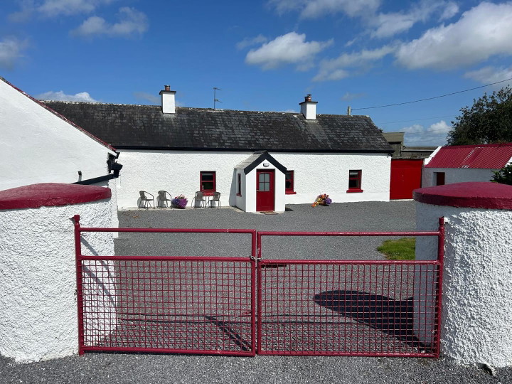 Glasson, Orchard Cottage - Gîte Irlandais Traditionnel - Athlone