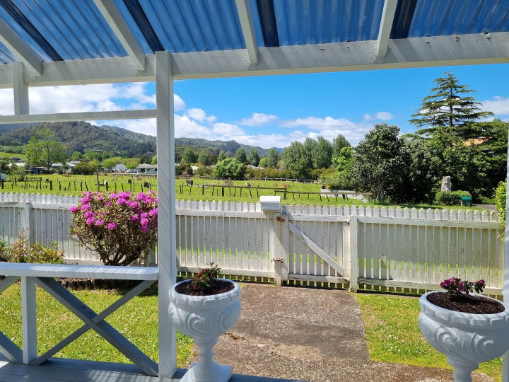 Nikau Cottage. Close To Town. Bright, Sunny, Clean - Coromandel