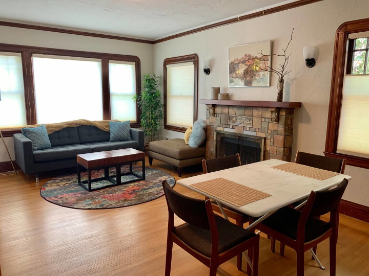 Charming Bungalow Close To Everything - Oakland, CA