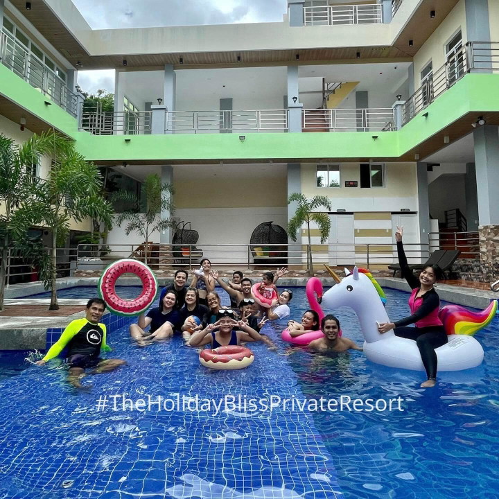 The Holiday Bliss Private Resort - Newly Built - Antipolo