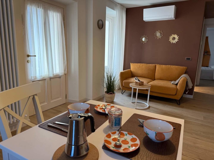 La Corte Dei Mercanti By Stresahome  Joy - Stresa