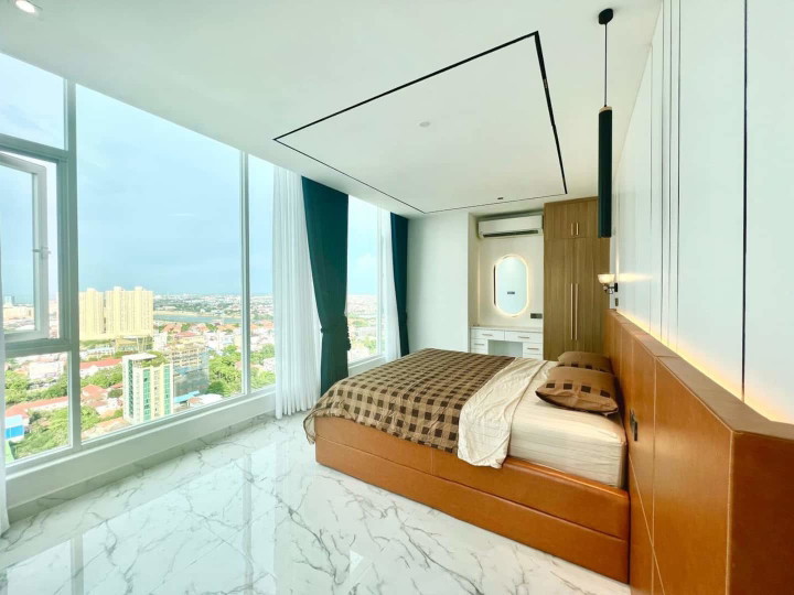 Luxurious Designer Condo Escape: Work, Play, Love - Phnom Penh