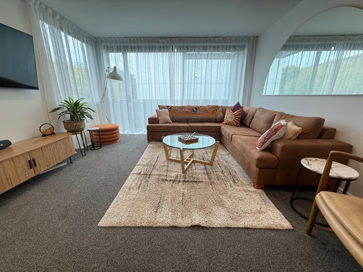 Newtown Central Townhouse With 1 Park - Wellington