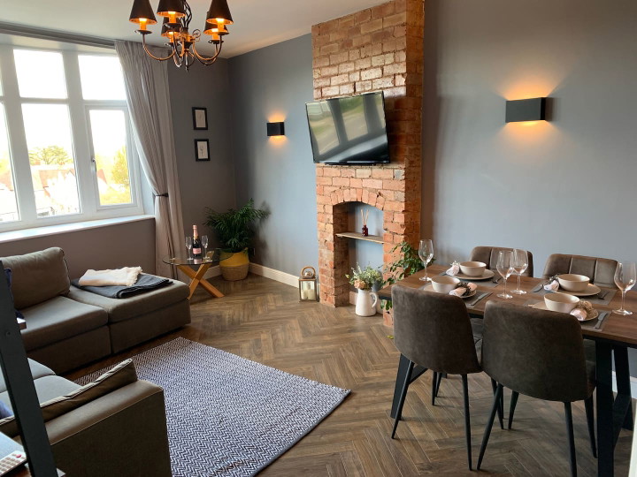 Harborne, Beautiful 3 Story Apartment - Birmingham