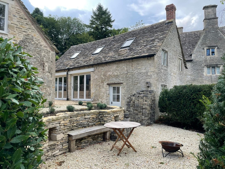 Beautiful, Recently Renovated Two Bedroom Cottage - Bibury
