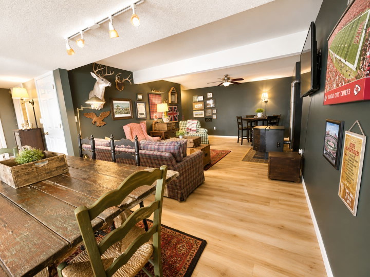 The Hangout: Come In & Relax In South Springfield! - Springfield, MO
