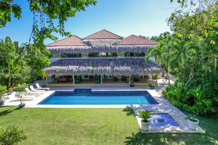 Ensueños: Walk To Beach W/ Pool, Staff & Golf Cart - Punta Cana