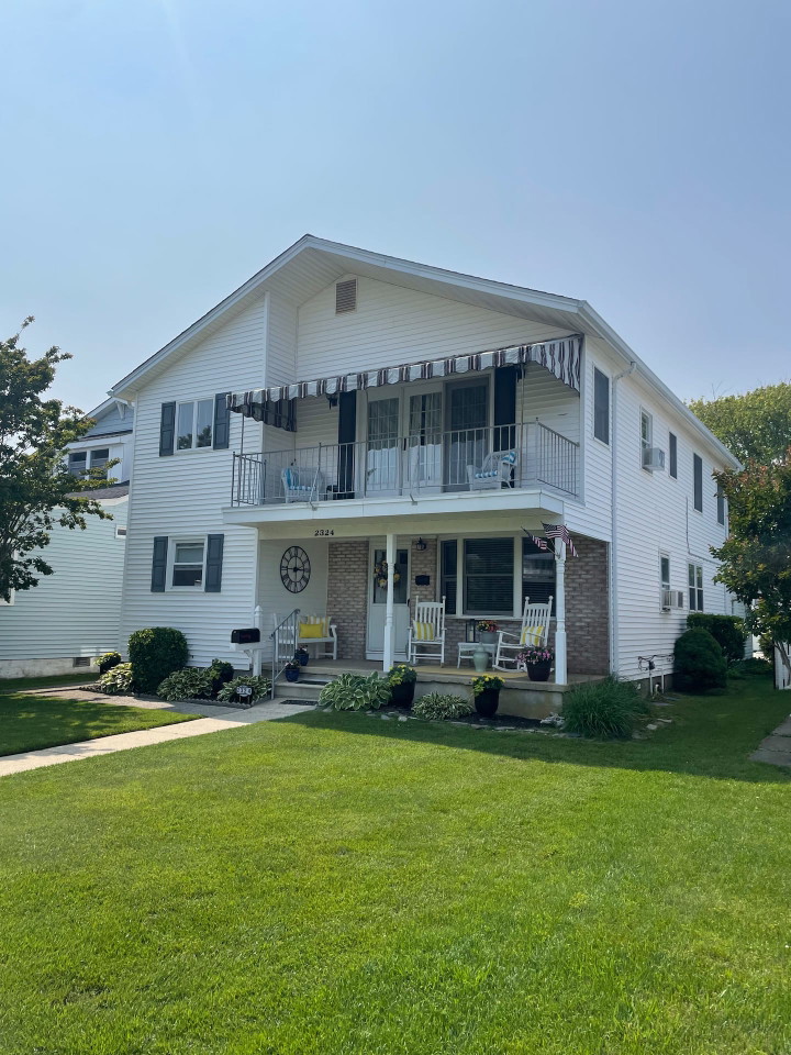 Ocnj- 2nd Floor-beach House- 2 Porches - Ocean City, NJ