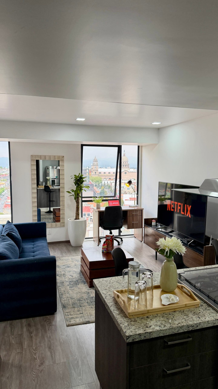 Executive Loft With View | 24/7 Security + Parking - Toluca