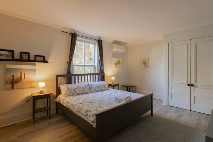 Cute & Cozy, Downtown Wellington; 1 Beach Pass! - Prince Edward County
