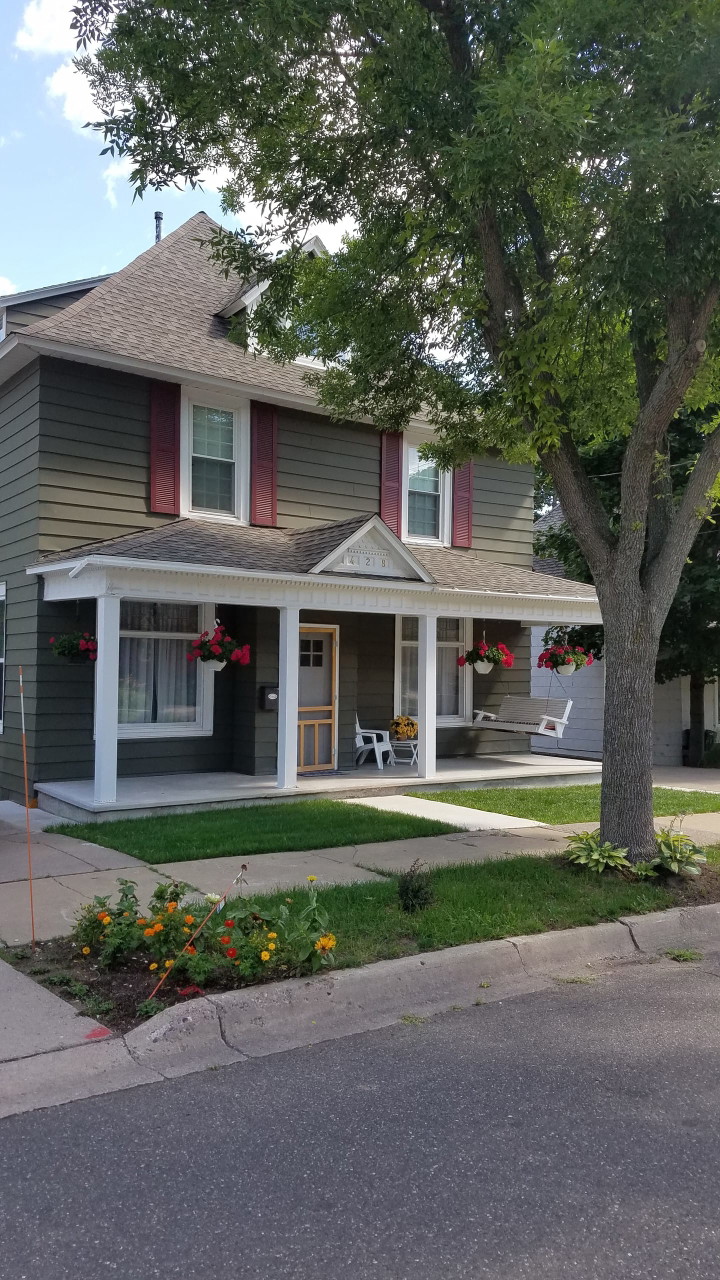 Large Comfy Home
Sleeps 8 
Upper Peninsular Place - Marquette, MI