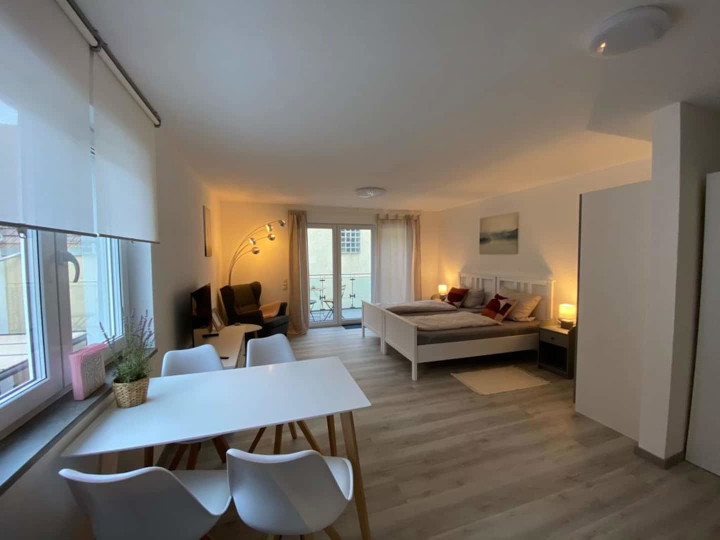 1-zimmer-wohnung/apartement M. Balkon & Parkplatz - Rust