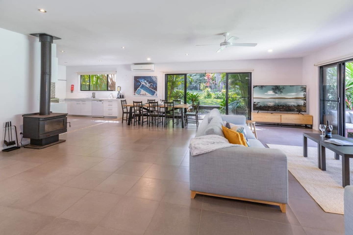 Bali By The Bay- Coastal Retreat In Tarbuck Bay - Smiths Lake
