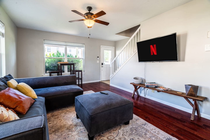 Exclusive Bourbon Retreat Close To Nulu Downtown! - Louisville, KY