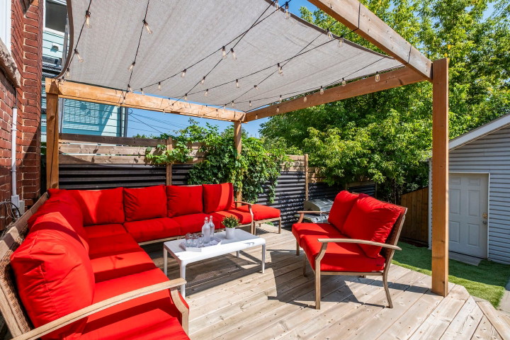 Charmant Logement 4 Chambres Pour Les Groupes | Parking Et Patio - Toronto, ON