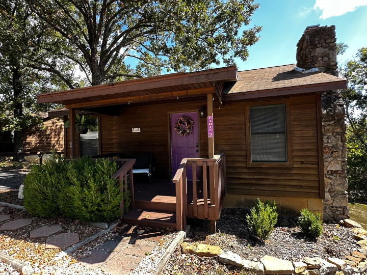 Lakewood Cabin 2 - Ridgedale, MO