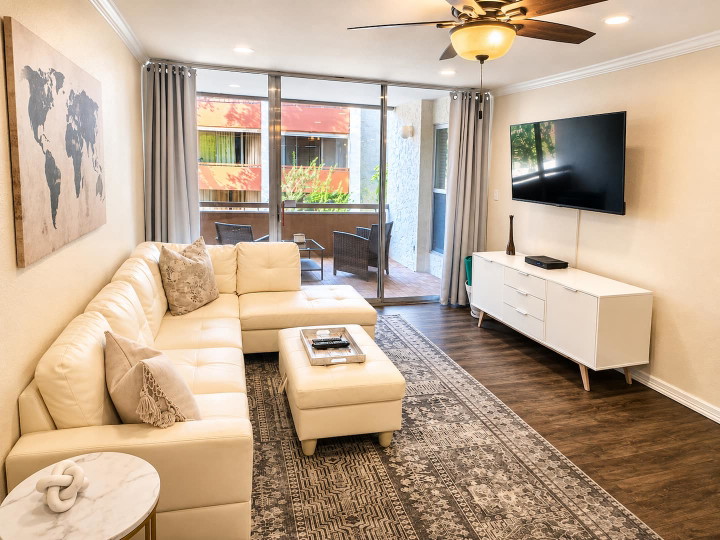 Luxury Scottsdale Condo | Pool, Spa & Dining - Scottsdale, AZ
