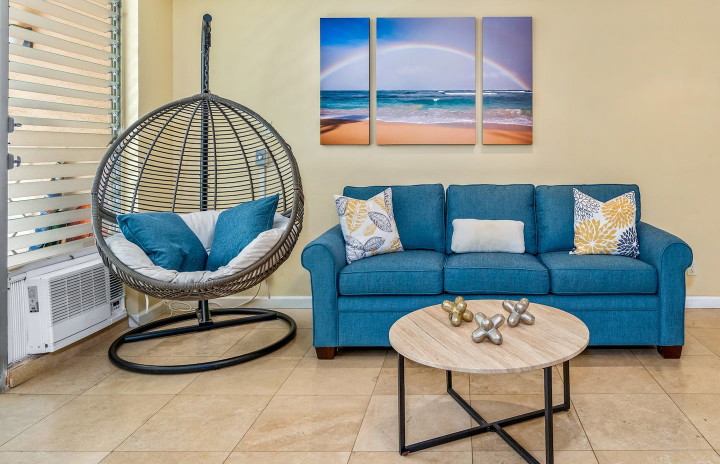 Stylish Condo By The Beach W/ Large Pool - Maui, HI